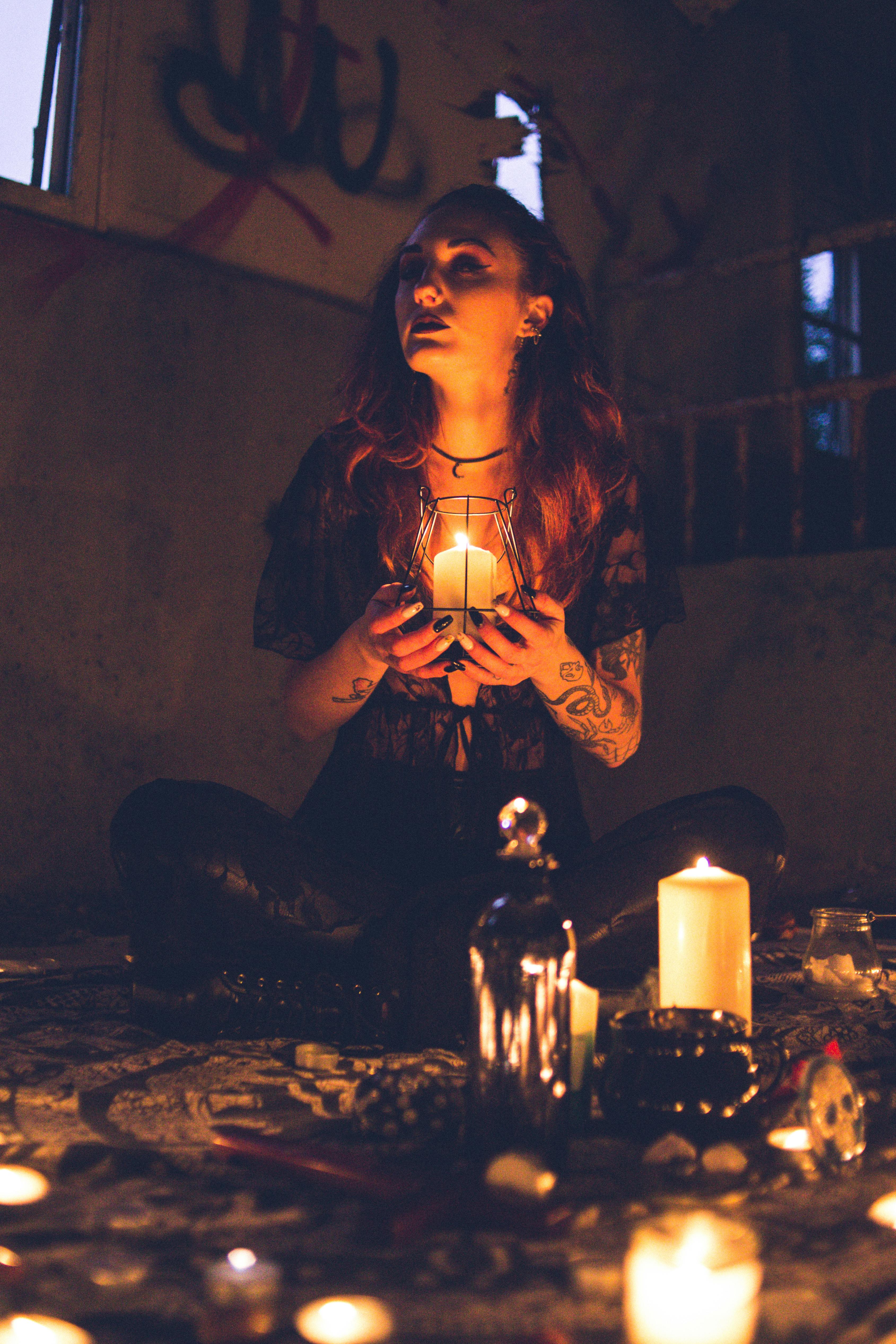 Winter Solstice Traditions & the Plant Magic That Grounds Us – Grow Queen